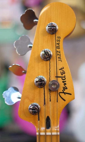 Fender 2021 Player Plus Active Jazz Bass, Olympic Pearl (Pre-Owned ...