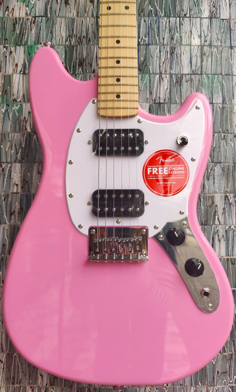 Squier Sonic Mustang HH, Maple Fingerboard, Flash Pink - jimmyegypt.com