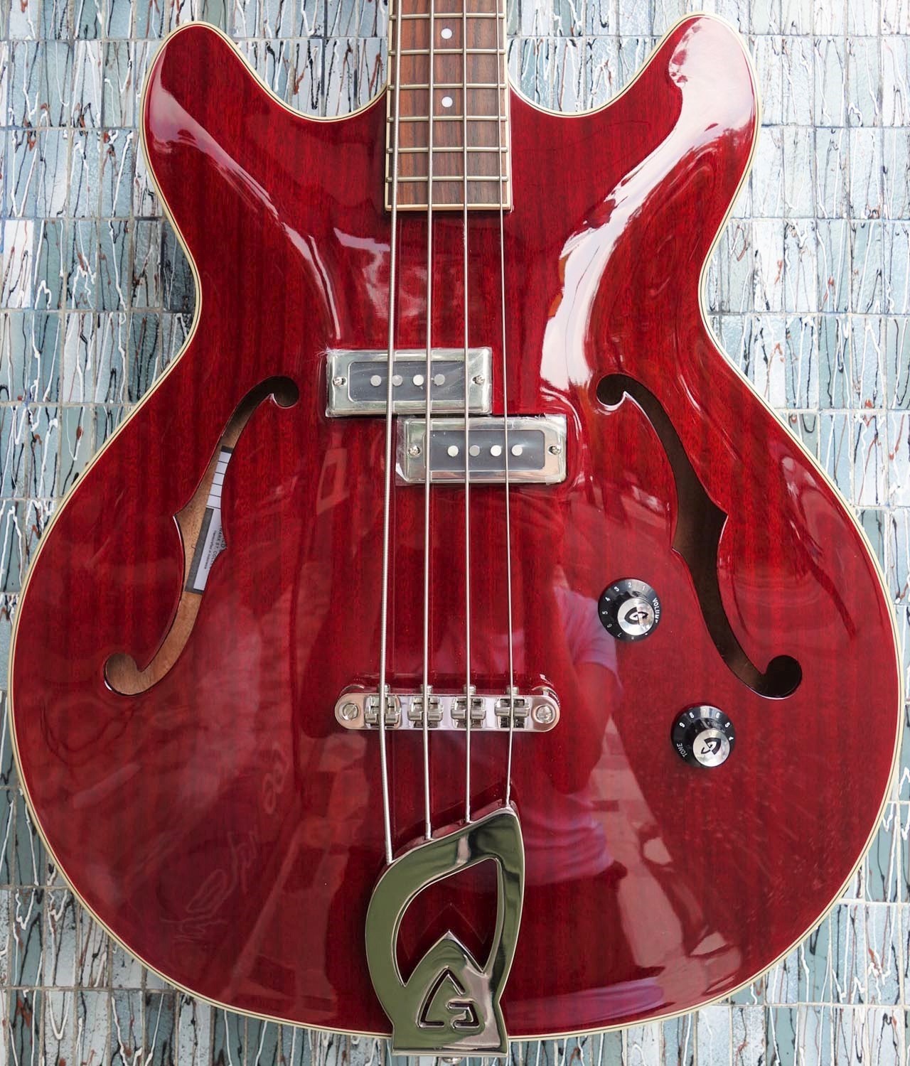 Guild Starfire 1 Bass, Cherry Red - jimmyegypt.com
