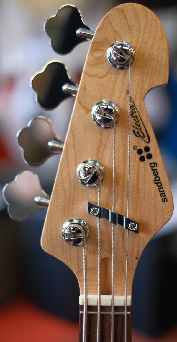 Sandberg Electra TT4 Bass, 3 Tone Sunburst - jimmyegypt.com