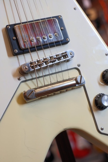 Maybach Jetwing M, Vintage White Aged - jimmyegypt.com